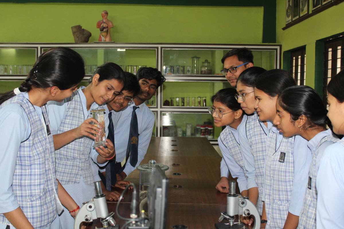 St. Thomas School, Mainpuri